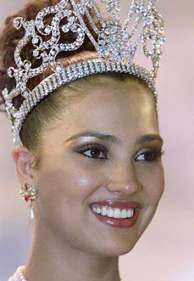 MISS UNIVERSE: MISS UNIVERSE 2000